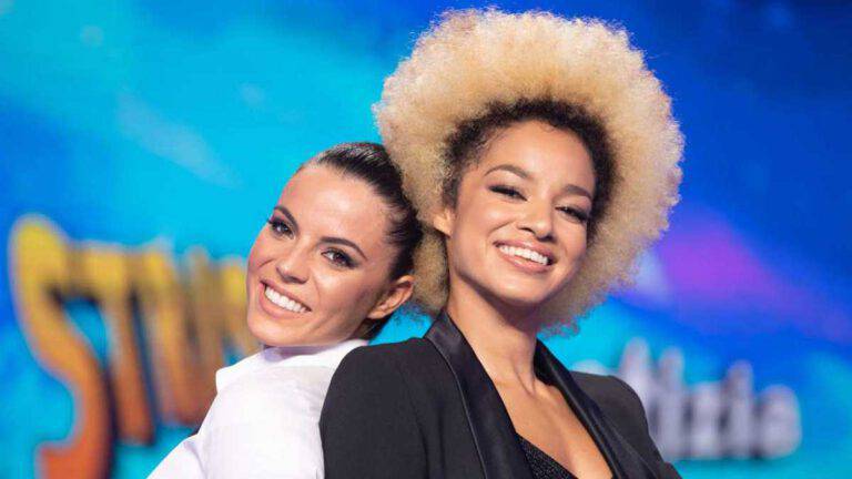 Sai quanto guadagnano le veline? Scoperti i loro ricchissimi stipendi